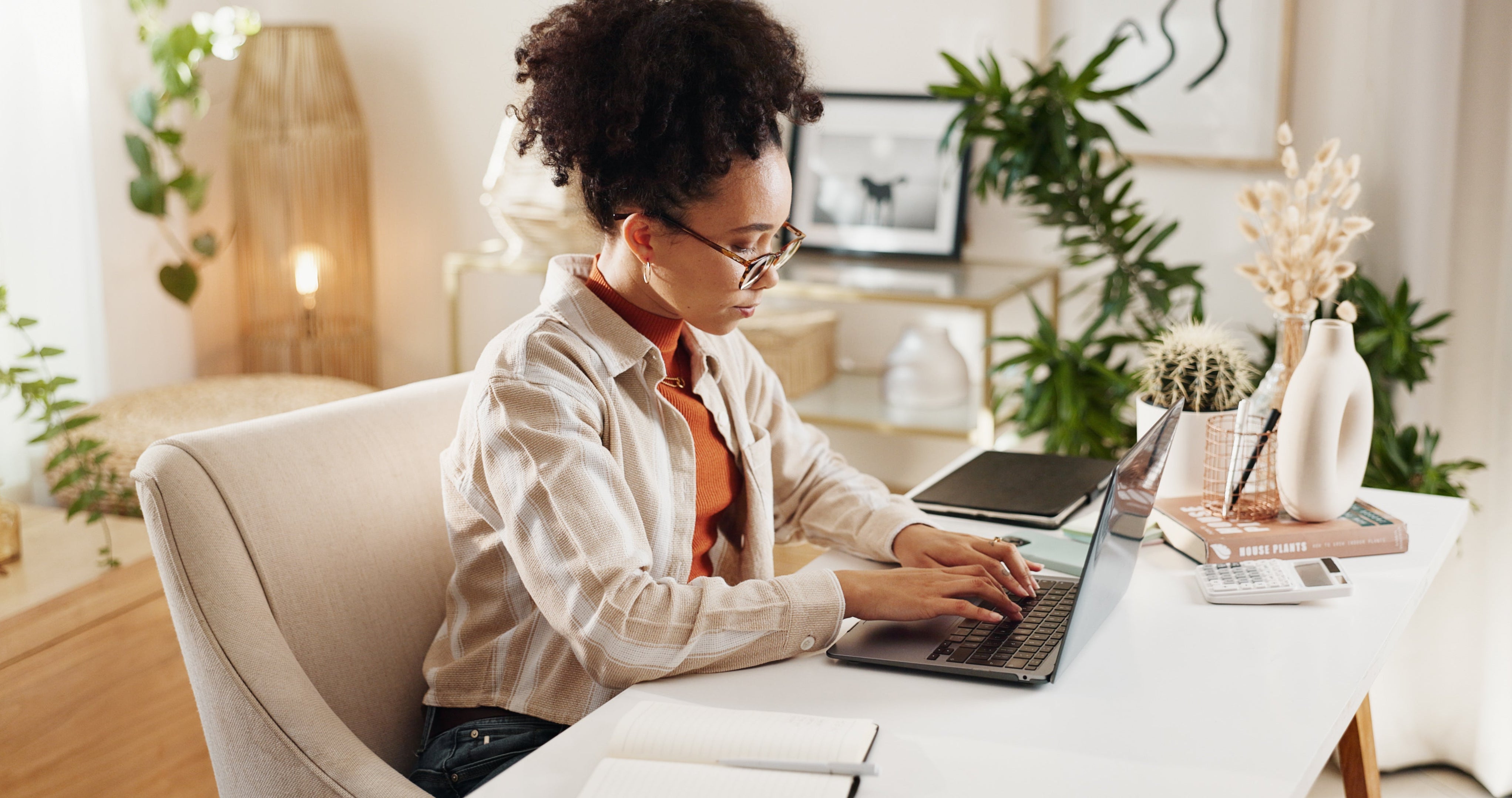 How to Set Up a Comfortable and Productive Home Office - Cozi Furniture ...